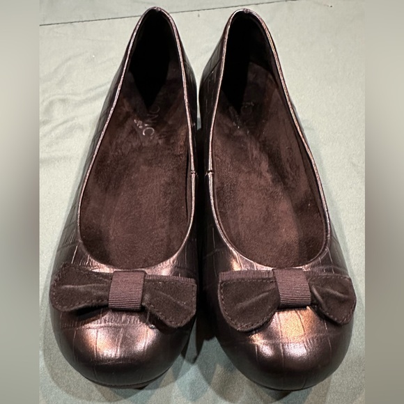 Vionic | Shoes | Vionic Black Ballet Flats With Bows Womens Size 75 ...